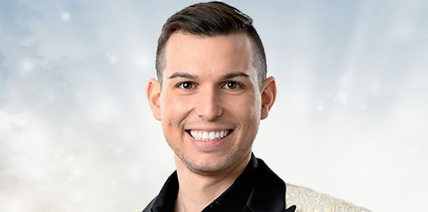 ((Features)) - Oh My Rockness