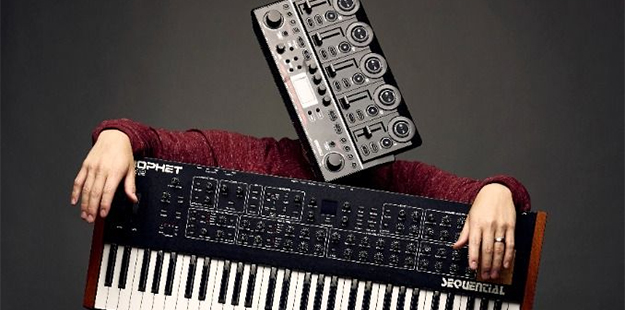 Jonathan Richman, Tommy Larkins @ Baby's All Right in Brooklyn on 03/12 ...